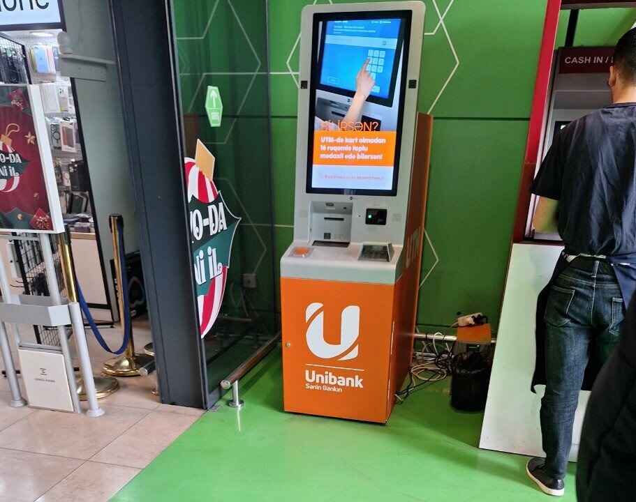 ATM'ler Unibank, Bakü, foto