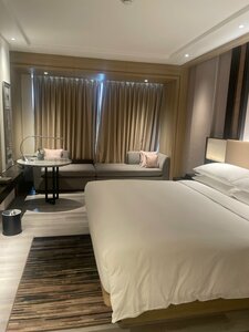 Courtyard by Marriott Goa Colva (Goa, Colva Beach Road), otel  Goa'dan