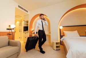 Hotel Koper (Koper, Pristaniska, 3), otel  Koper'den