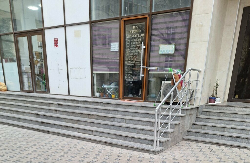 Güzellik salonu E. S. Studio, Bakü, foto