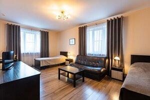 Podsolnukh (Krasnoselskoe Highway No:28, territoriya Gorelovo, Saint Petersburg), otel  Saint‑Petersburg'dan