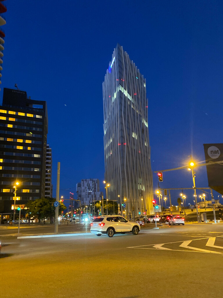 Metro istasyonu Estación de El Maresme – Fórum, Barselona, foto