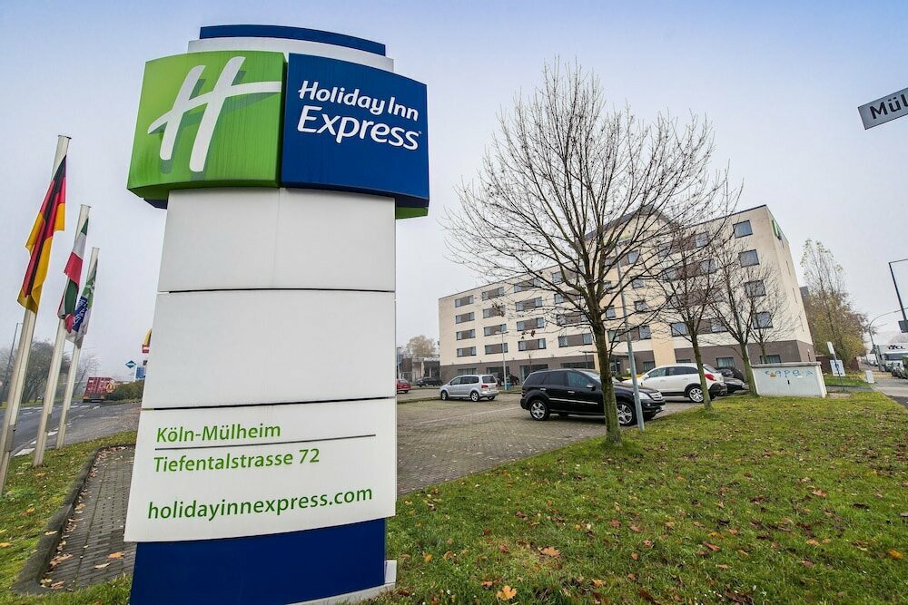 Otel Holiday Inn Express Cologne Muelheim, Köln, foto