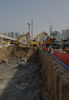 Otopark ve tamirhaneler Al Mubarak Transport, Dubai, foto