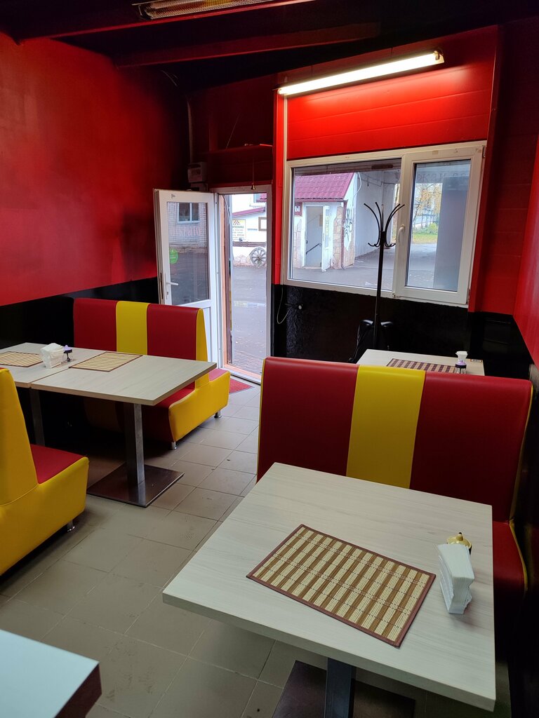 Kafe Самовар, Velikiy Novgorod, foto