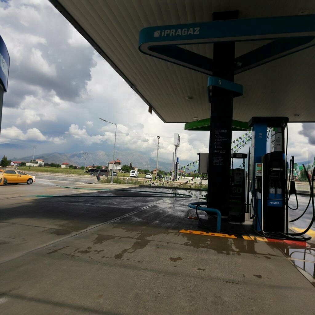 Benzin istasyonu GO Yakıt, Çivril, foto