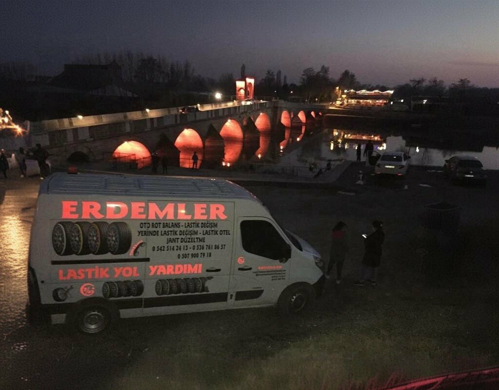 Jant ve lastikçiler Erdemler Oto Lastik, Babaeski, foto