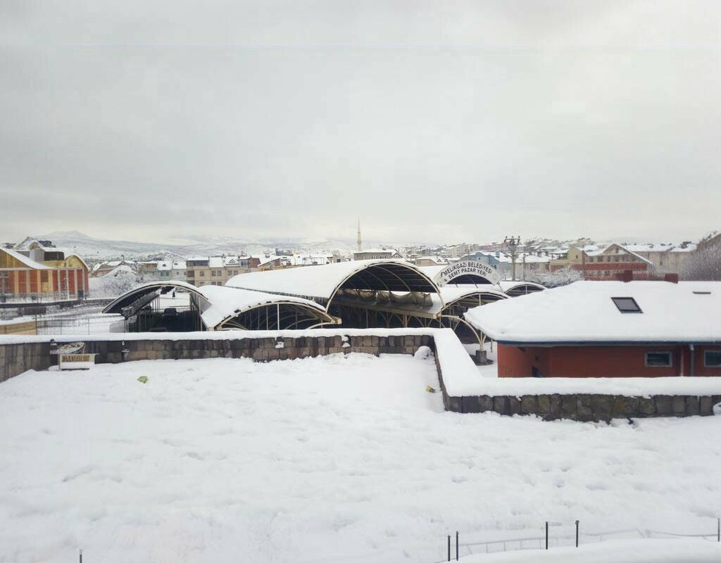 Alışveriş merkezleri Selçuklu Pazarı, Kayseri, foto
