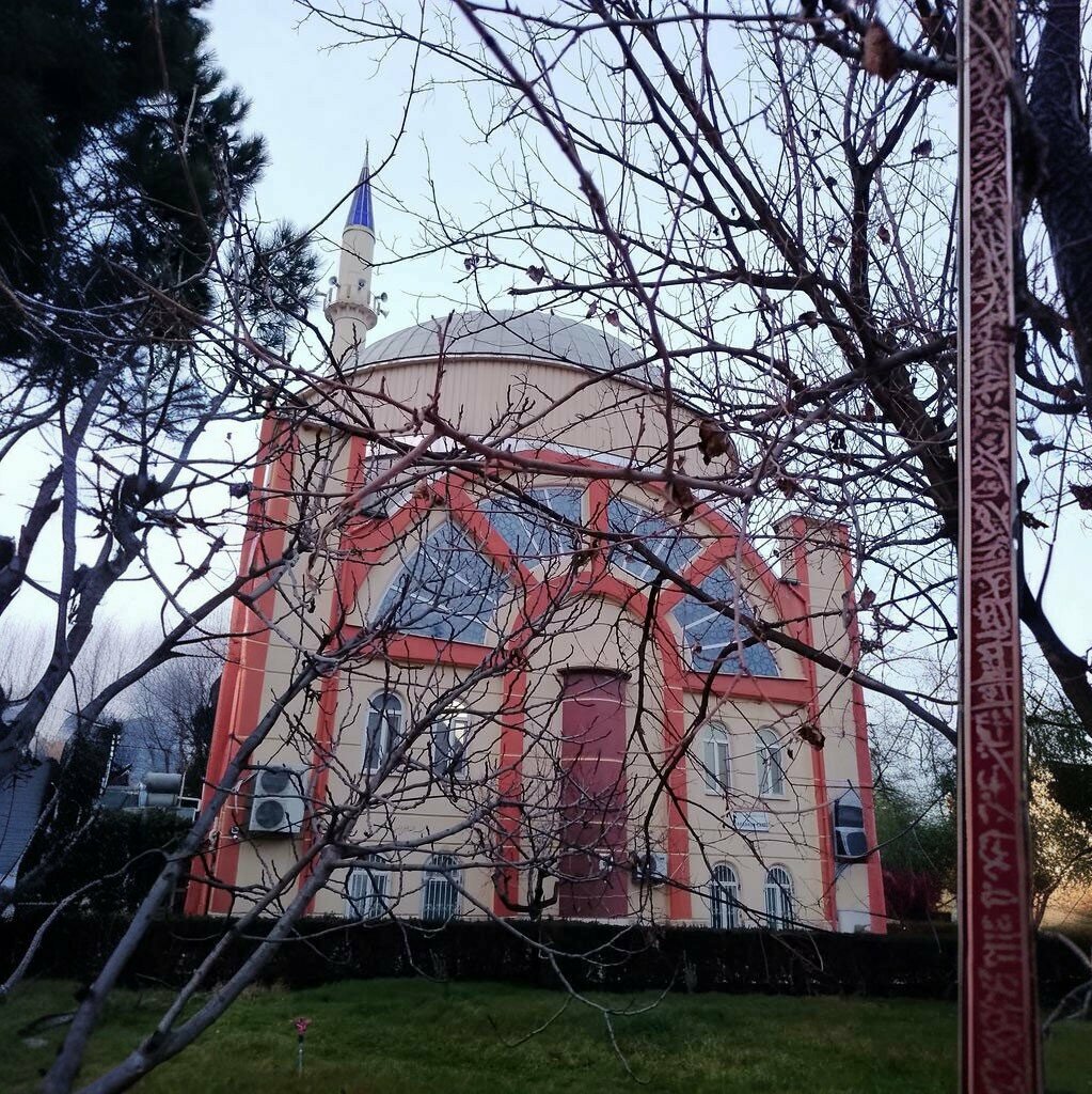 Cami Barbaros Cami, Bucak, foto