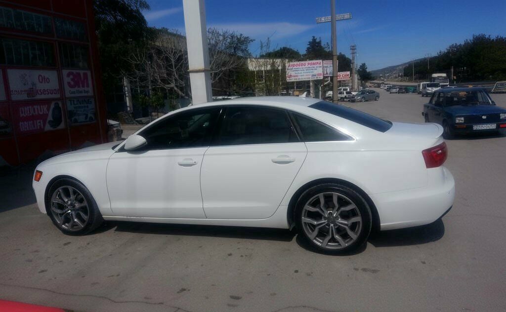 Otomobil yedek parçaları Yusuf Oto Cam ve Aksesuar, Burdur, foto