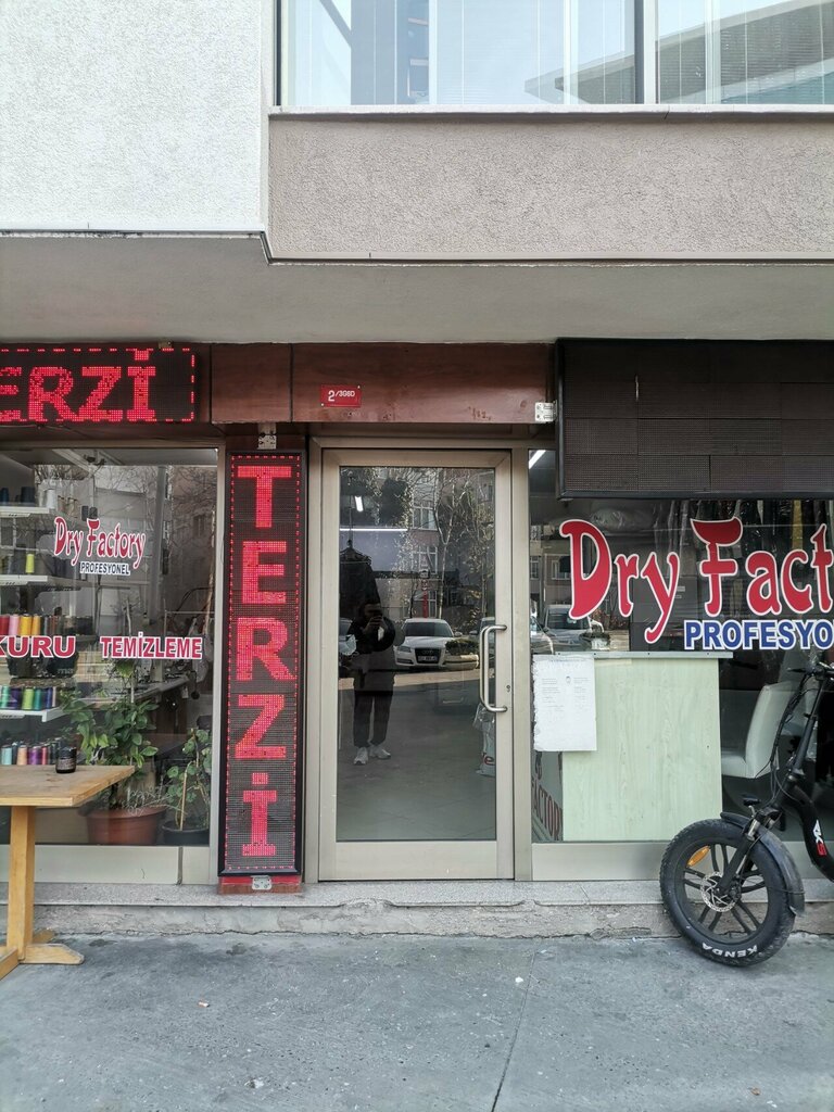 Kuru temizlemeciler Dry Factory Kuru Temizleme, İstanbul, foto