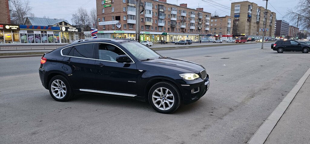 Oto kiralama Аренда автомобилей, Uhta, foto