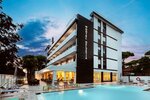 Hotel Helvetia (Corso degli Alisei No:9, San Michele al Tagliamento, Lignano Pineta), otel  İtalya'dan