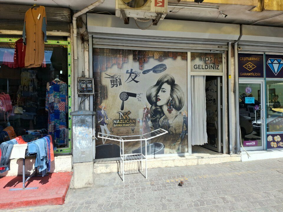 Kuaförler Nazlıcan Bayan Kuaförü, Adana, foto