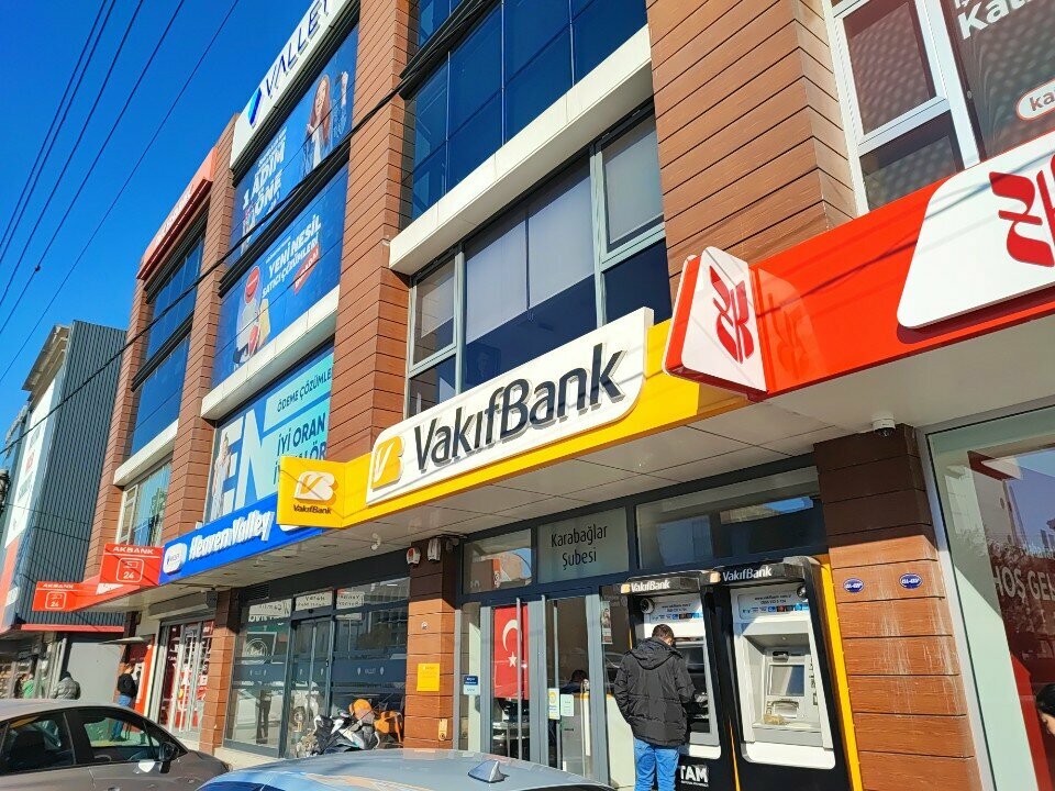 Banka VakıfBank, İzmir, foto