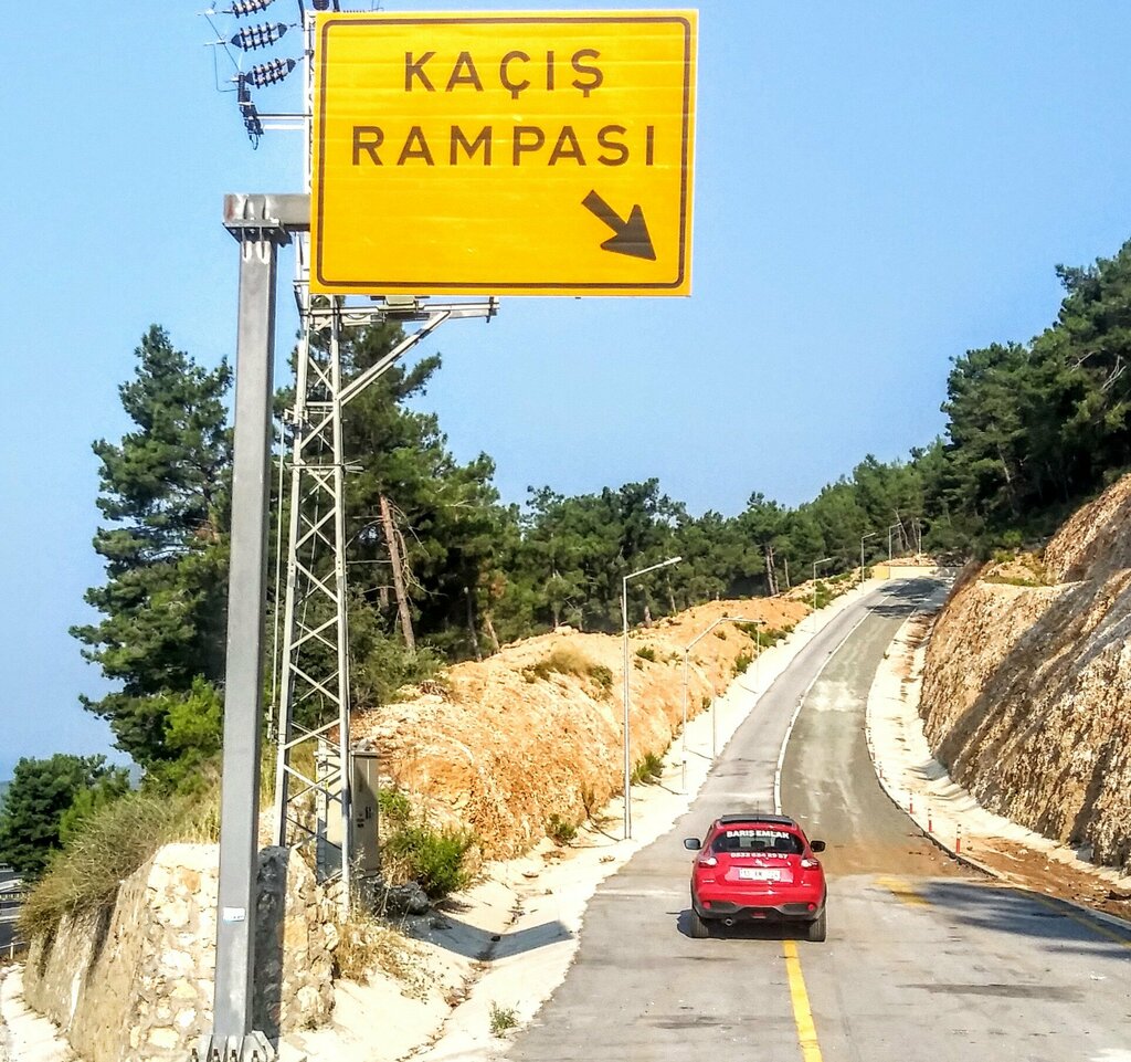 Emlak ofisi Barış Emlak, Edremit, foto