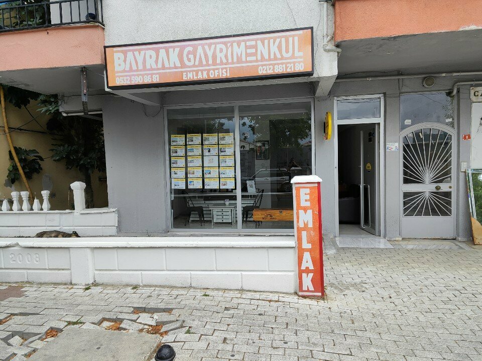 Emlak ofisi Bayrak Gayrimenkul, İstanbul, foto