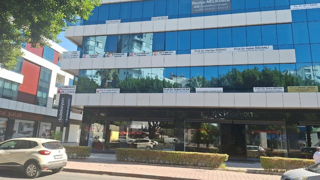 Plastik cerrahi klinikleri Prof Dr Ömer Refik Özerdem, Antalya, foto