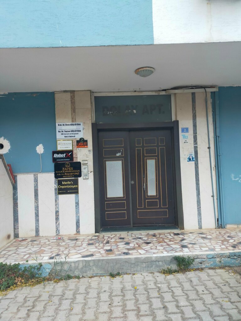 Evde tıbbi yardım Op. Dr. Taylan Güçlütürk, Antalya, foto