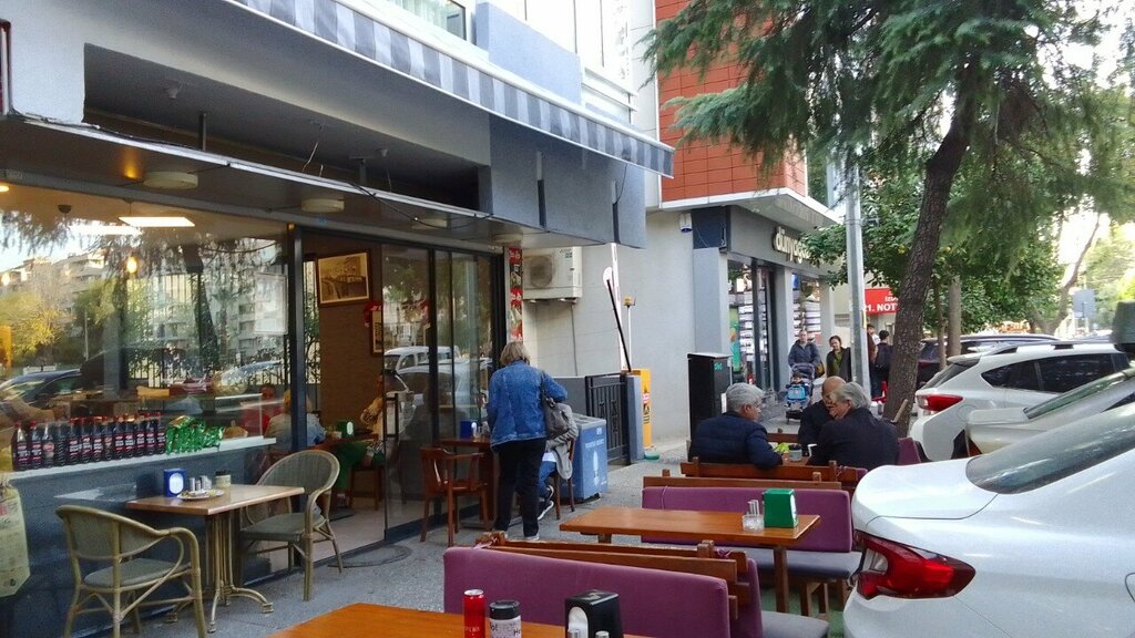 Restoran Çiğ Köfte'nin Âlası Onur Usta, İzmir, foto