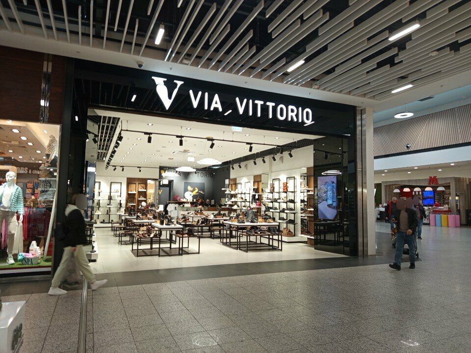 Ayakkabı mağazaları VIA Vittorio, Kudrovo, foto