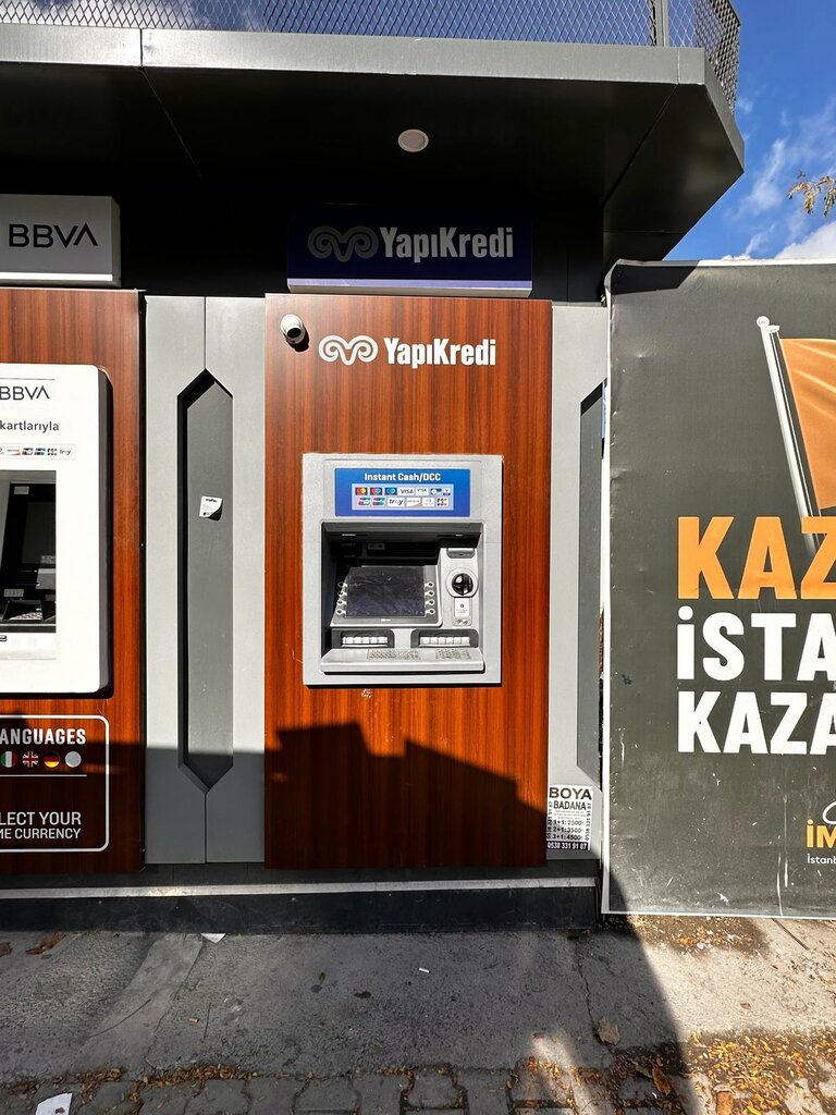 ATM'ler YapıKredi, İstanbul, foto