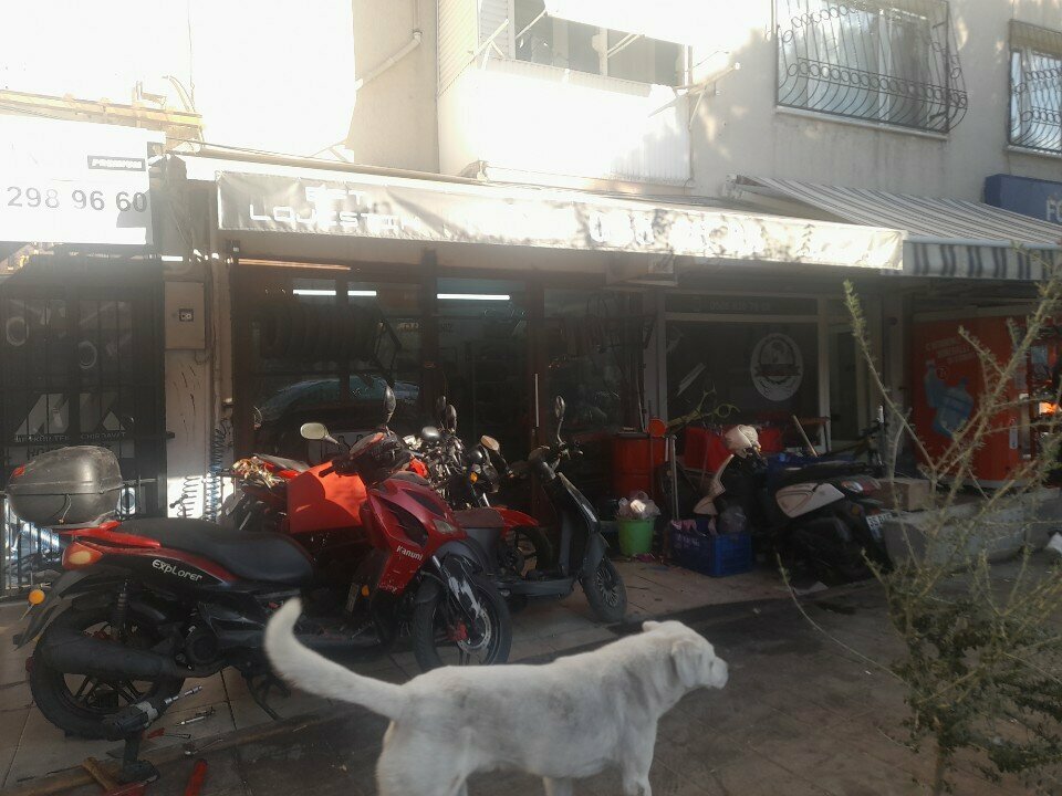 Motosiklet tamiri Eft Lojistik Motosiklet Tamirhanesi, İzmir, foto