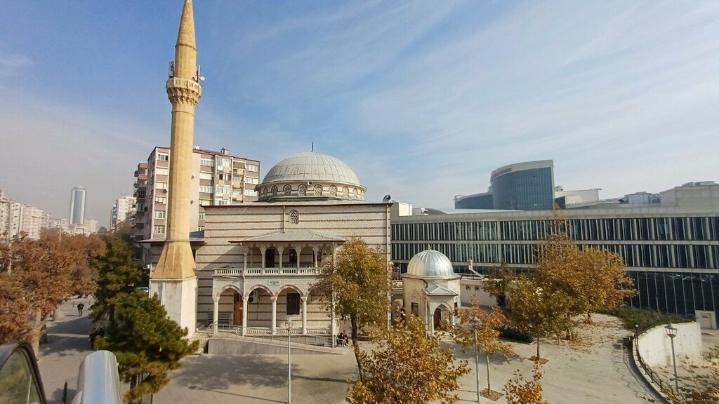 Cami Hacı Kemal Onsun Cami, Konya, foto