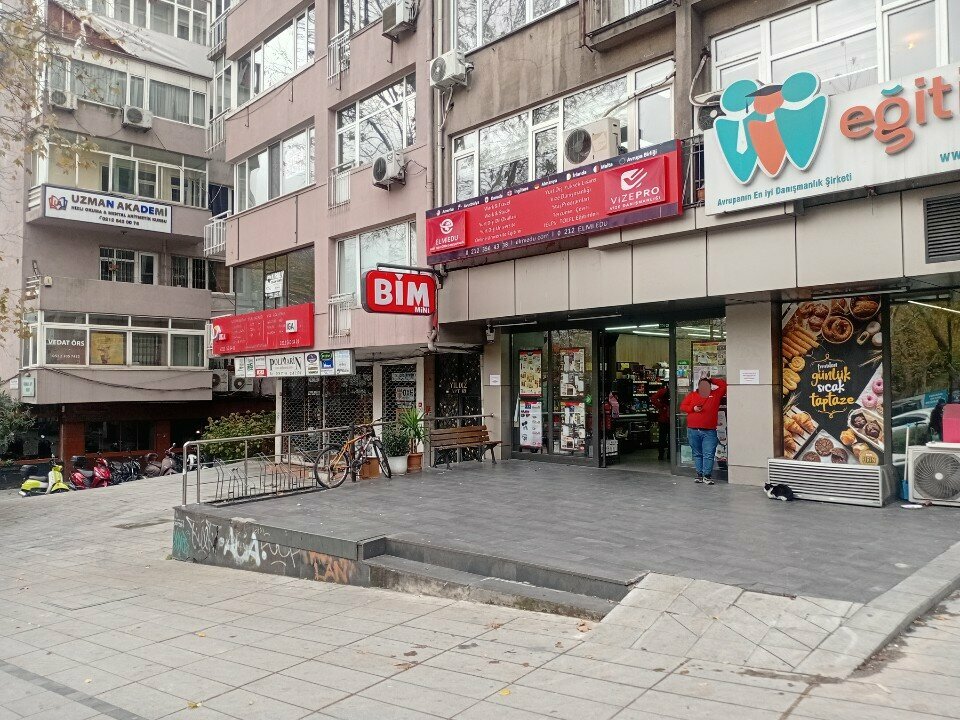 Süpermarket Bim, İstanbul, foto