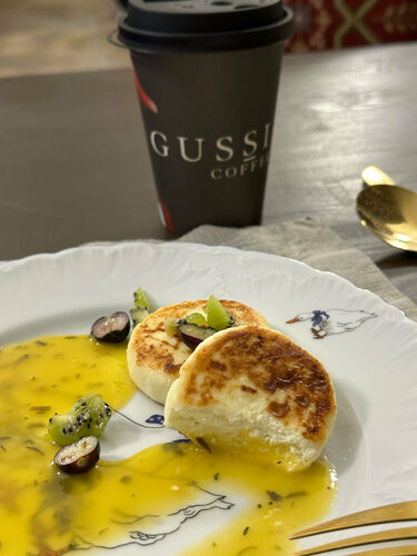 Kahve dükkanları Gussi Coffee, Kirov, foto