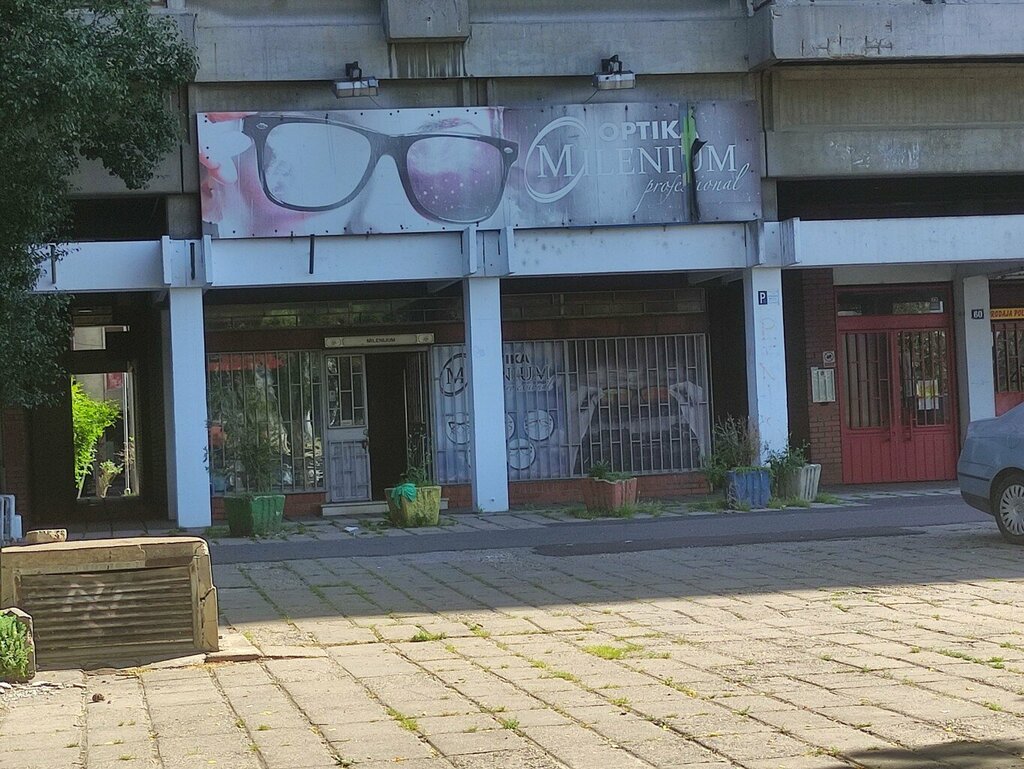 Optik Milenijum, Belgrad, foto