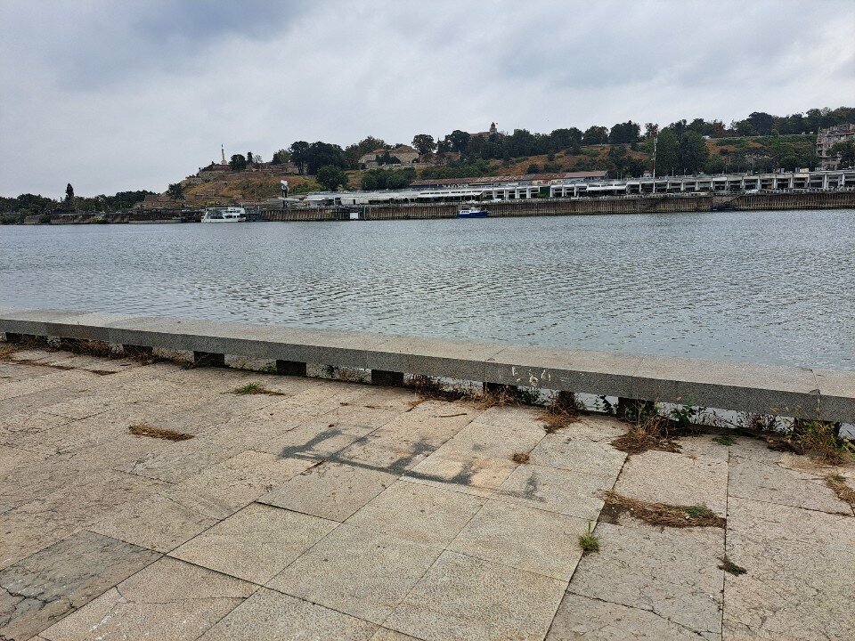 Gece kulüpleri Splav Uzbuna, Belgrad, foto