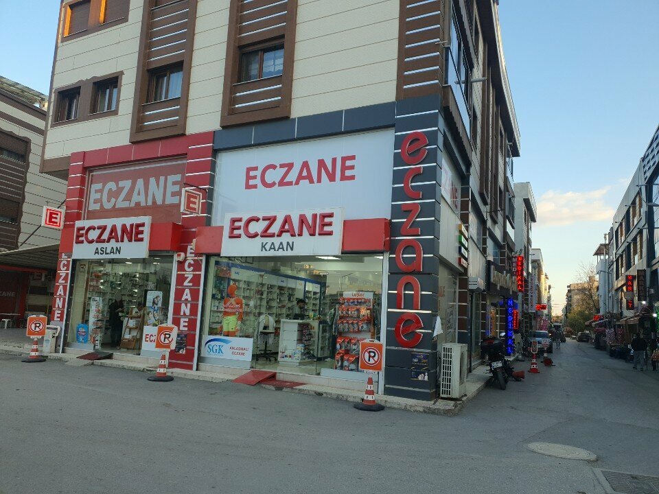 Eczaneler Kaan Eczanesi, İzmir, foto