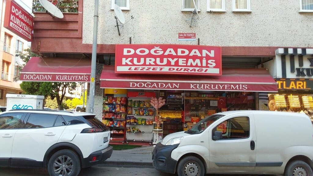 Kuruyemiş, atıştırmalık, kuru meyve Doğadan Kuruyemiş, İstanbul, foto