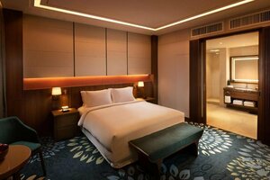 Hilton Clark Sun Valley Resort (Mabalacat City, Clark Freeport Zone), otel