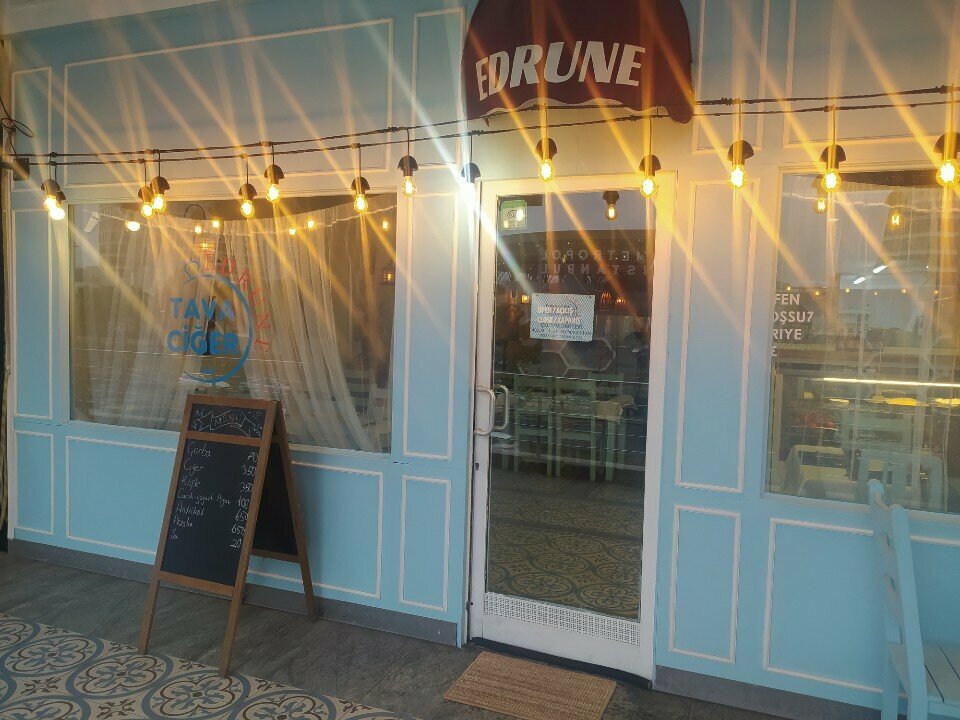 Kafe Edrune Edirne Tava Ciğer, İstanbul, foto
