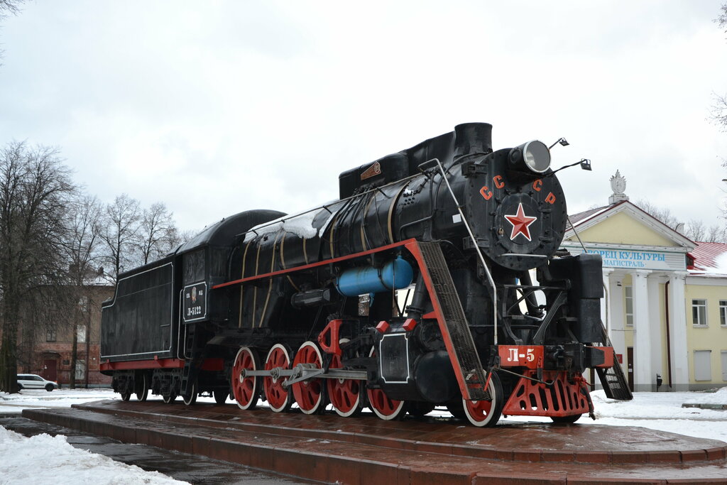 Teknoloji anıtı Паровоз Л-5122, Yaroslavl, foto