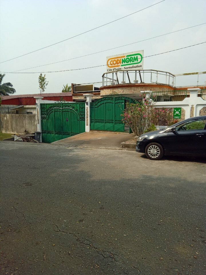 Devlet kurumları ve bakanlıklar Côte d'Ivoire Normalisation, Abican, foto