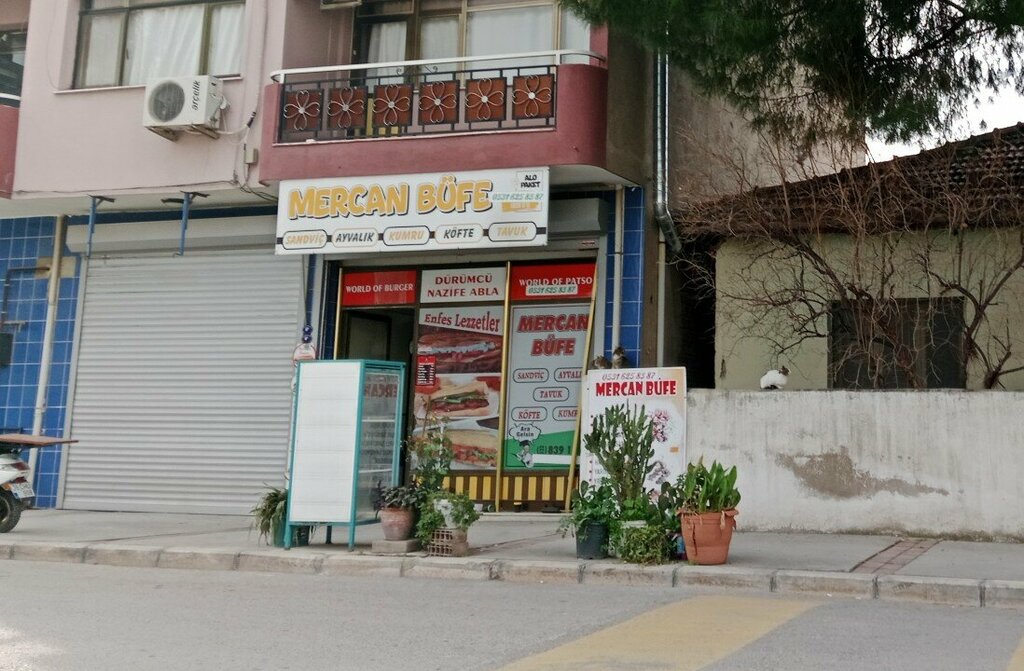 Fast food Mercan Büfe, İzmir, foto