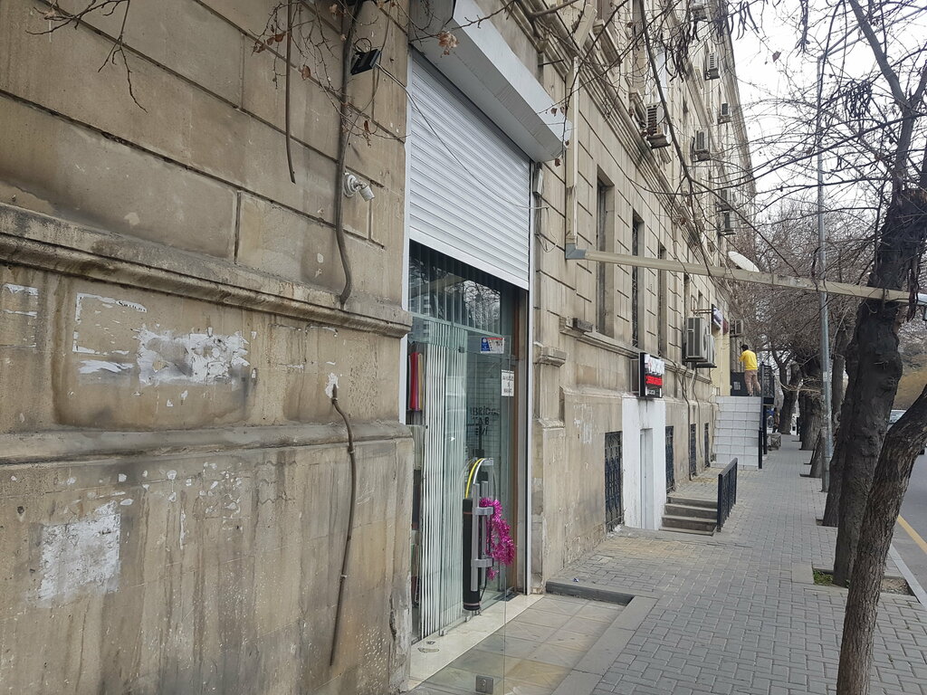 Kitap mağazaları Cambridge, Bakü, foto