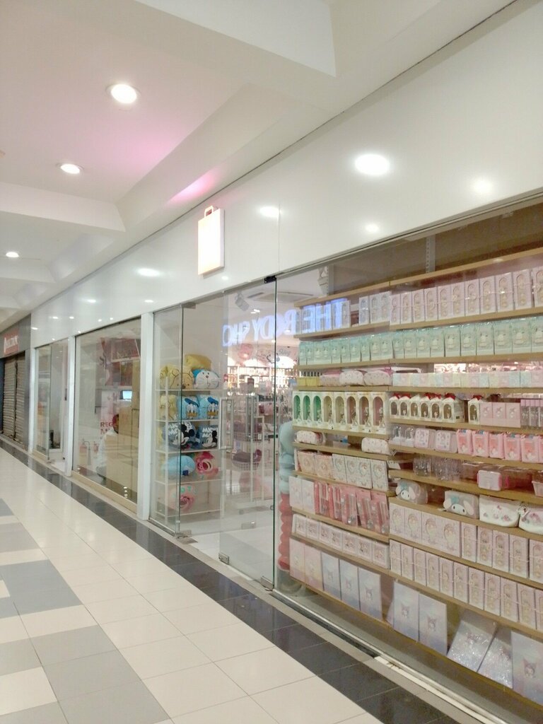 Alışveriş merkezleri Miniso, Karaçi, foto