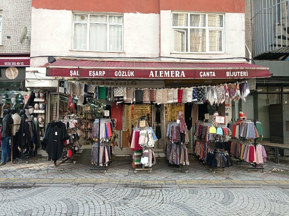 Giyim mağazası Almera Eşarp Ve Şal Dünyası 2, İstanbul, foto