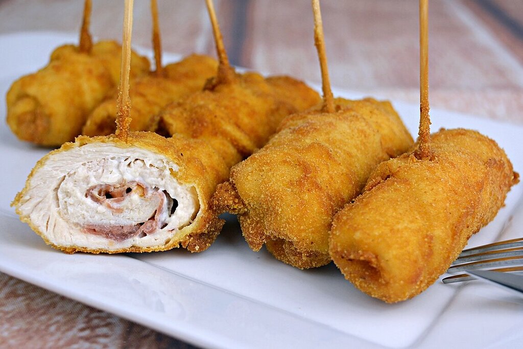 Kümes hayvanları çiftliği Avícola Arakaky's, Lima, foto