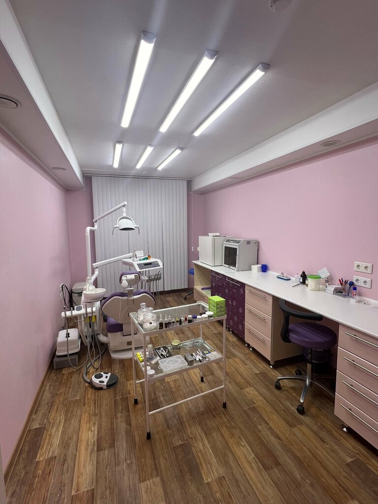 Özel ağız ve diş sağlığı klinikleri ve muayenehaneleri Stomatologichesky tsentr Magistr, Polyarny, foto