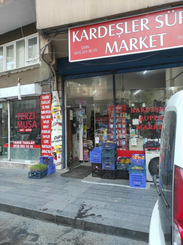 Market Kardeşler Mini Market, İstanbul, foto