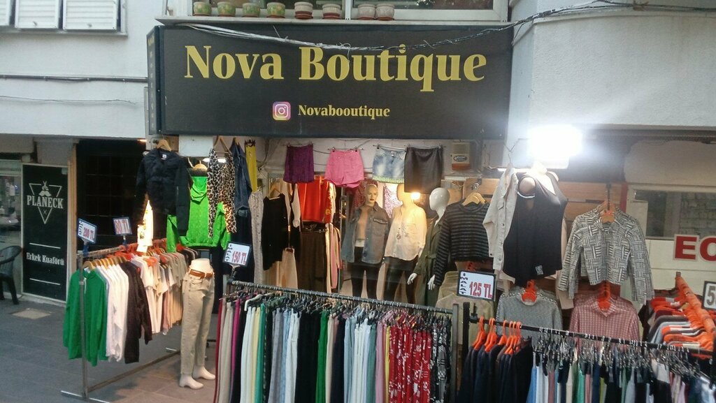 Giyim mağazası Nova Boutique, İzmir, foto