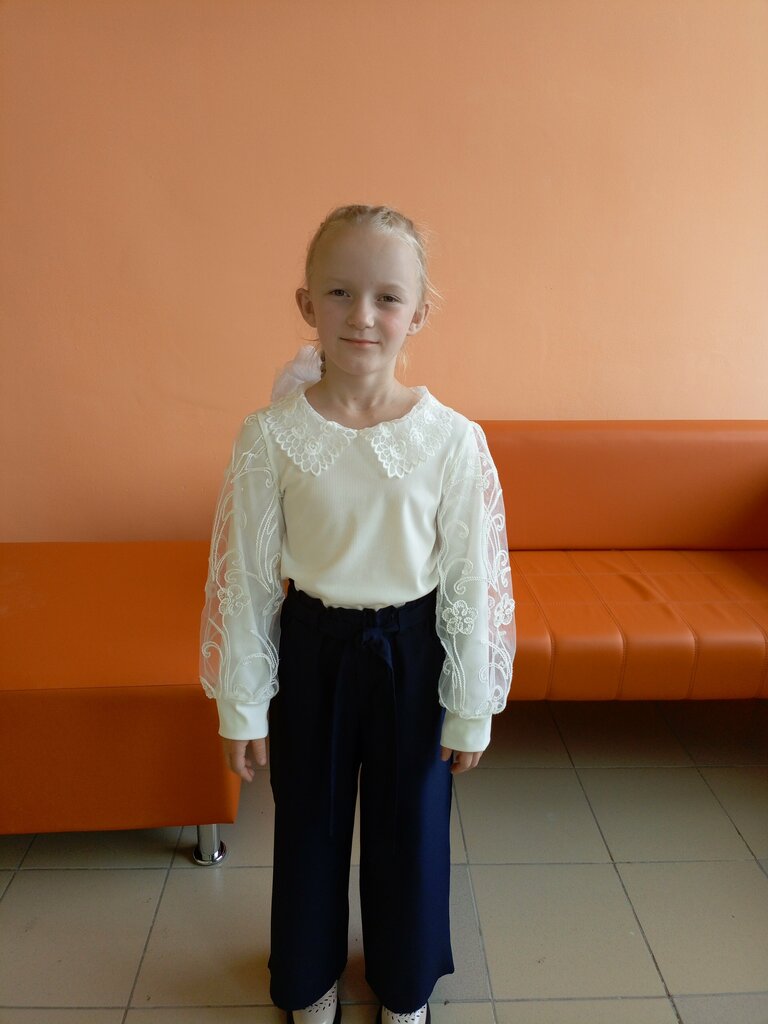 Ortaokul Kuvinskaya Srednyaya Obshcheobrazovatelnaya shkola, Permski krayı, foto