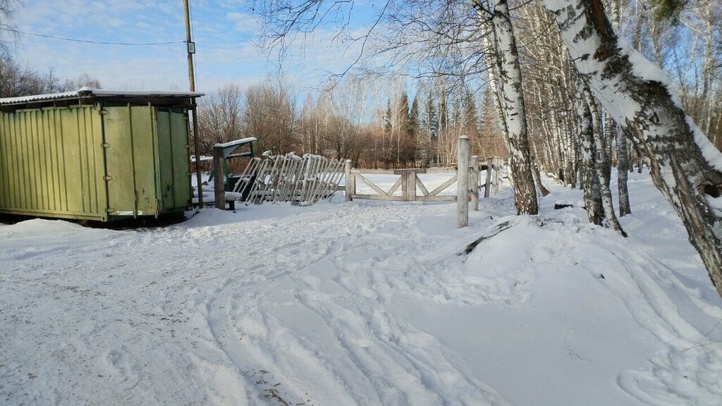 At ve binicilik kulüpleri Конно-спортивный клуб Советского района, Открытый манеж, Novosibirsk, foto
