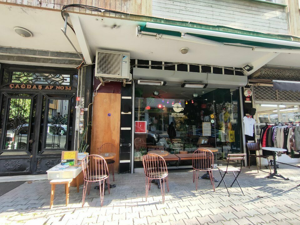 Kahve dükkanları Exit Music Coffee & Records, İstanbul, foto