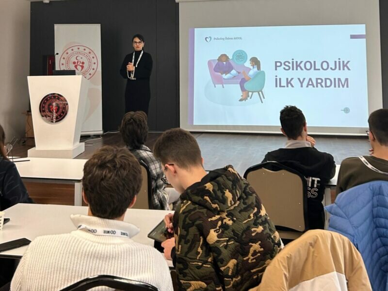 Kamp alanları Karacaali Gençlik Kampı Plajı, Gemlik, foto